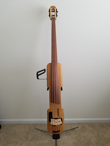 Azola Bugbass | Reverb