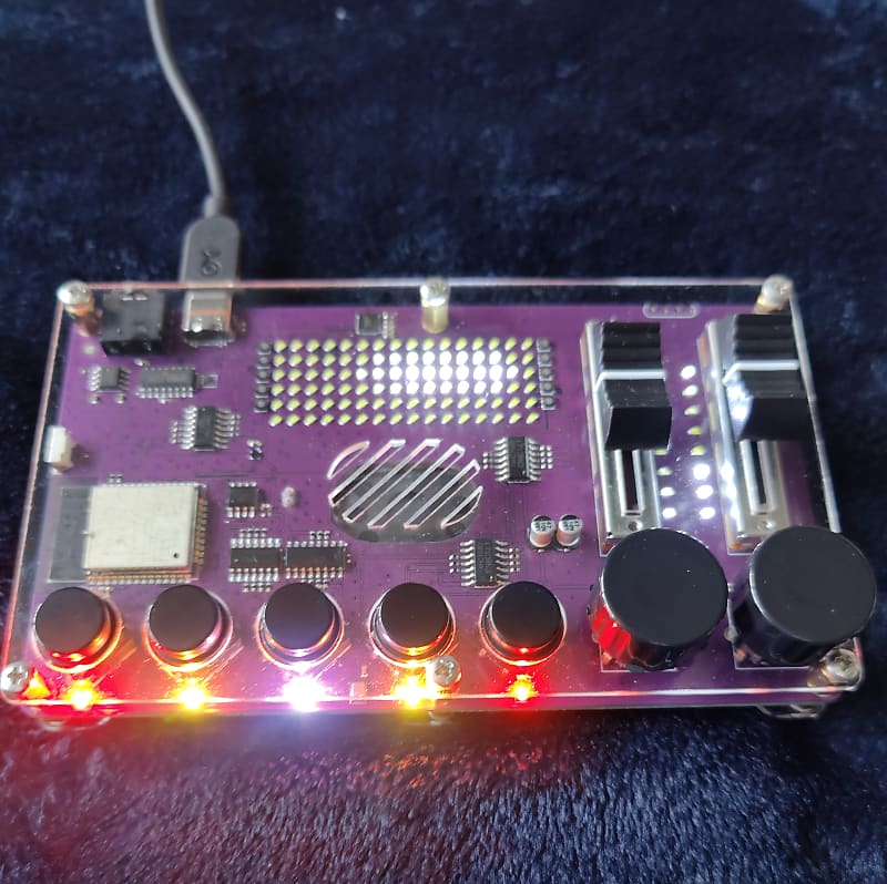 CircuitMess Synthia Handheld Sampler Synthesiser NEW | Reverb