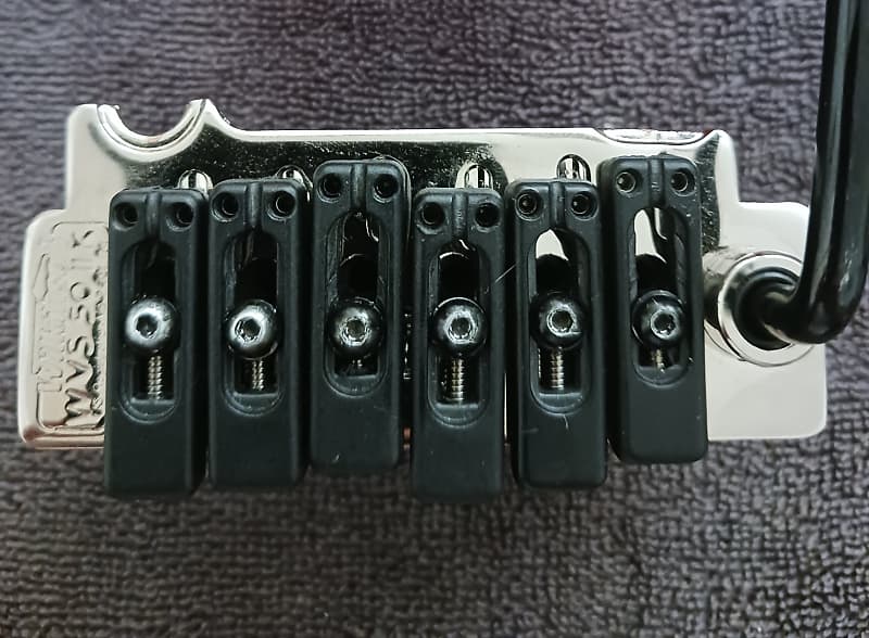 Wilkinson WVS 50 2k Tremolo Graph Tech Saddles | Reverb
