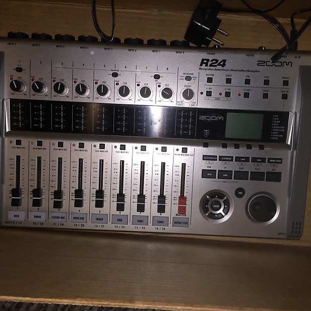 Zoom R24 Recorder Interface Controller Sampler LNIB | Reverb