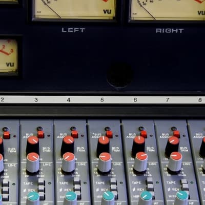 DDA DMR12 44 Input Analogue Console | Reverb