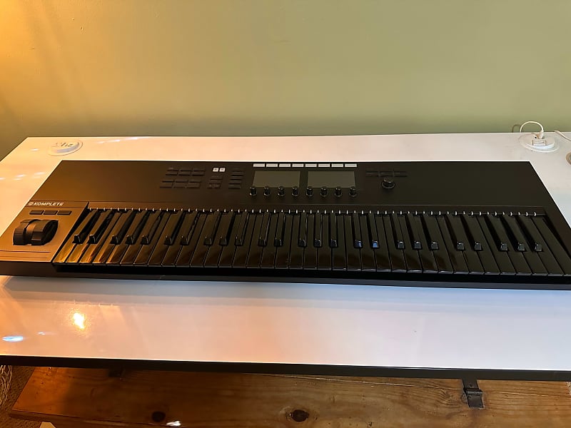 Native Instruments Komplete Kontrol S61 Mk2 - Black Edition | Reverb