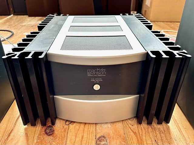 Mark Levinson 334 Power Amplifier - Black / Silver | Reverb
