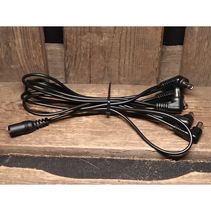 Daisy chain 5 male to 1 female | Reverb Canada