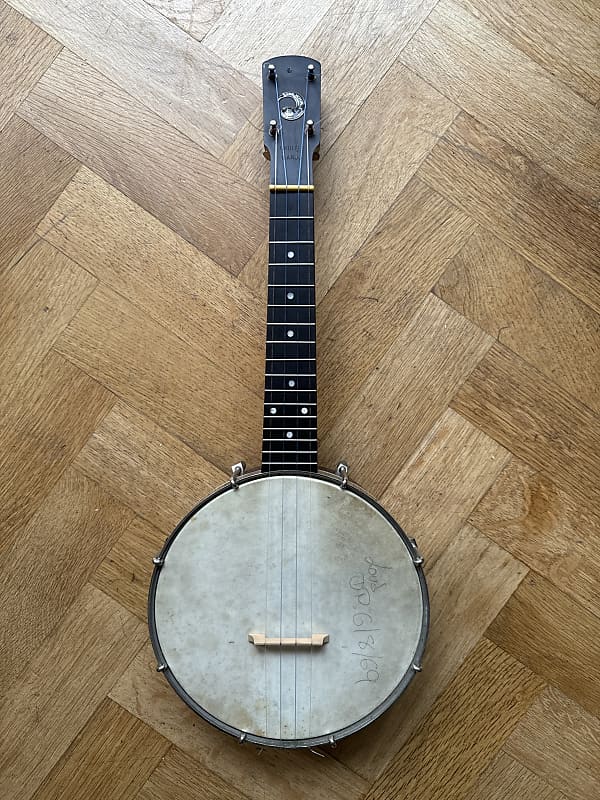 The Whirle Ukulele Banjo 1969 | Reverb