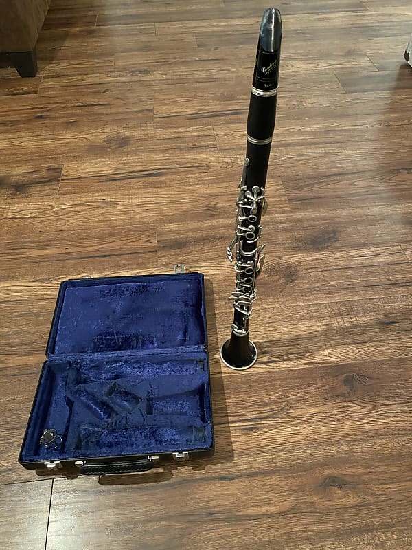 Buffet Crampon E11 Intermediate Bb Clarinet | Reverb
