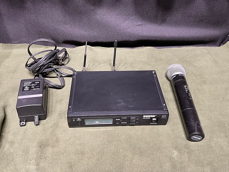 Shure ULXS4 Wireless Receiver With Beta 58A Wireless Handheld | Reverb