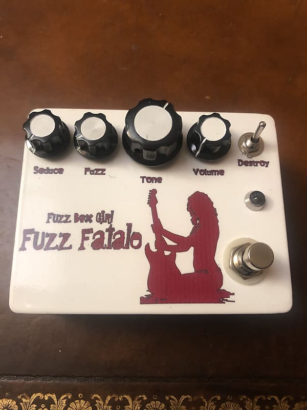 God Box FX Fuzz Box Girl Fuzz Fatale | Reverb