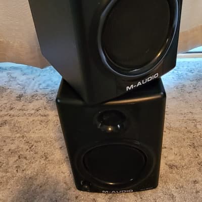 M-Audio AV 40 Studio Monitors | Reverb