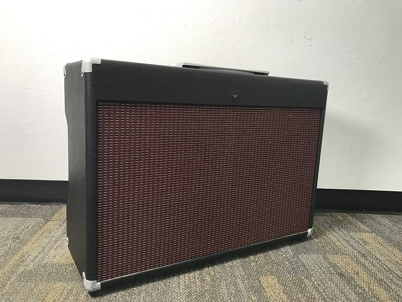 Line 6 Vetta 100-Watt 2x12" Stereo Digital Modeling Guitar | Reverb