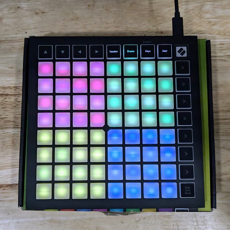 Novation Launchpad Mini MKIII Pad Controller 2019 - Present - | Reverb