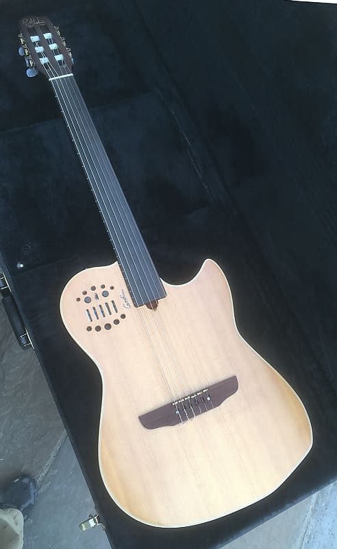 Godin Multiac 6 String Nylon Fretless SA w/ 13-Pin Roland | Reverb