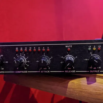 Drawmer LX20 - Limiter / Compressor | Reverb