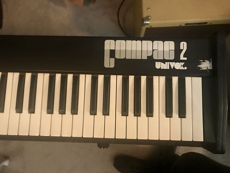 Univox Compac 2 | Reverb