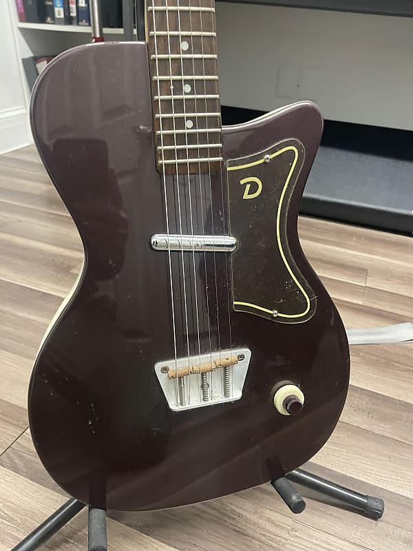 Danelectro U-1 Reissue 1990s - Purple | Reverb