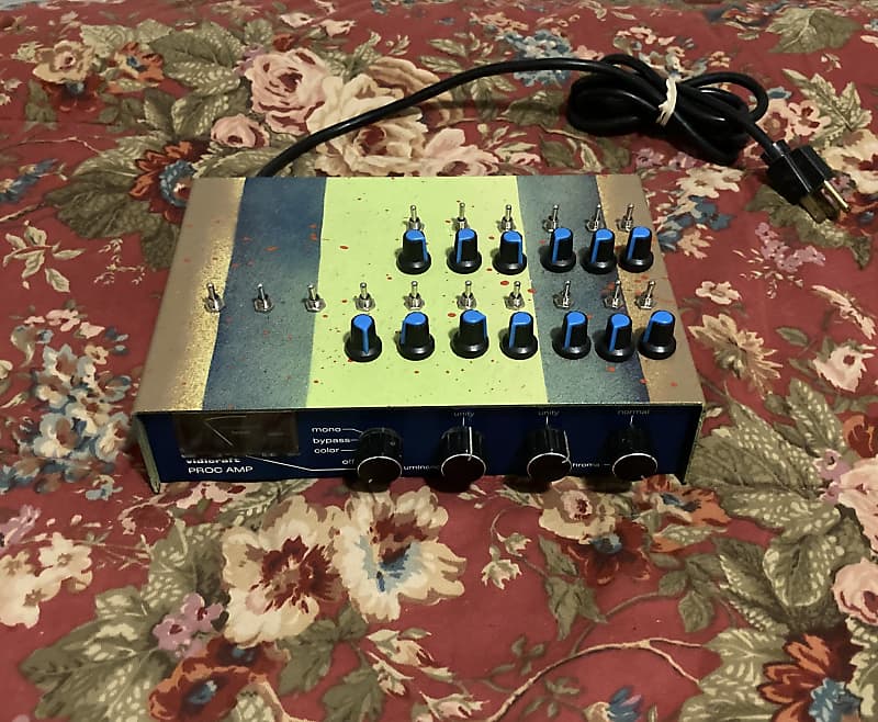 Coolpicsbiz Linearociter Video Synth Glitch Device Like Reverb 
