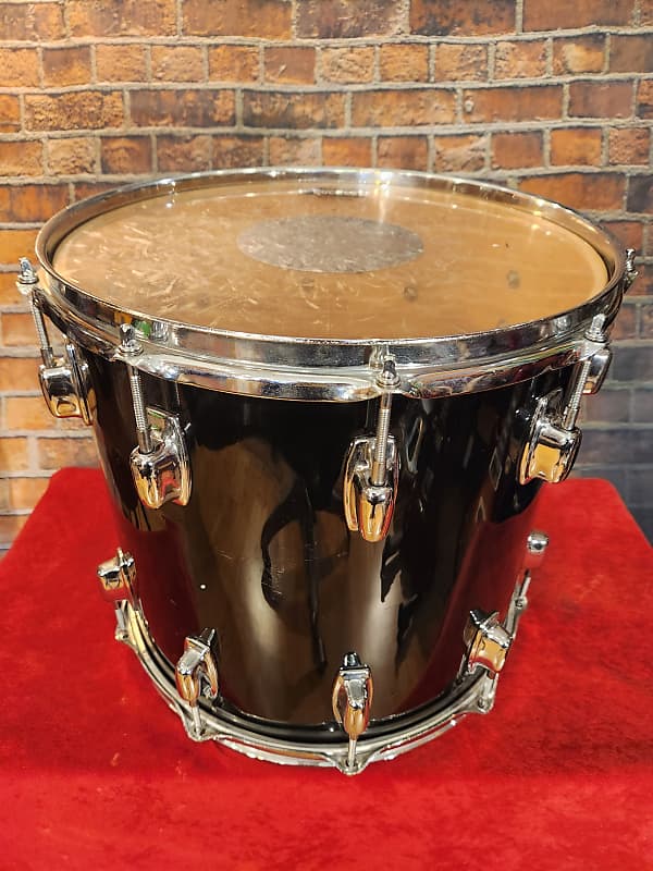 Ludwig Rocker 14” Concert Tom-Black & White Badge-10 Lug | Reverb