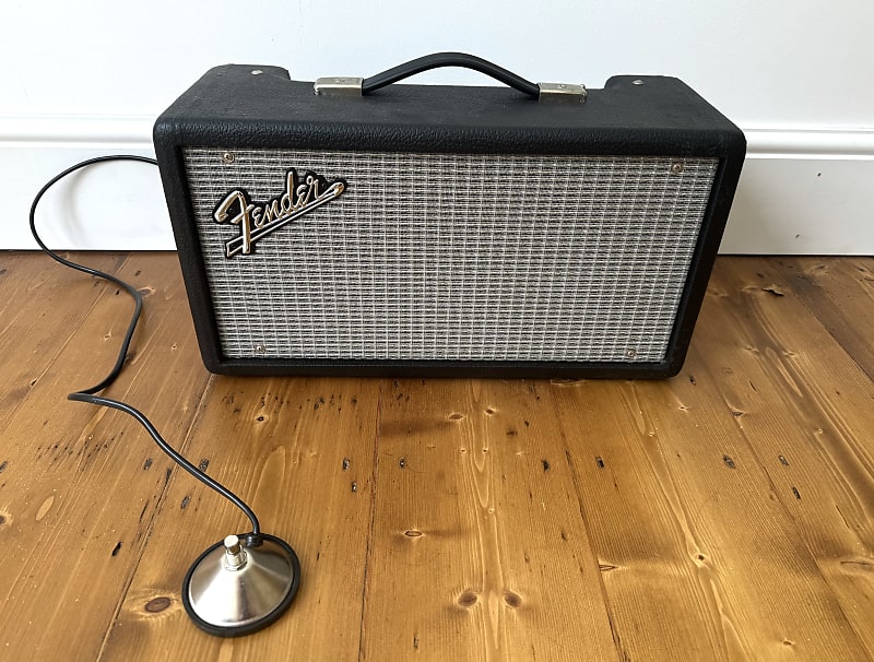 Fender Tube Reverb Unit G615 "Blackface" 1990's with RCA & | Reverb