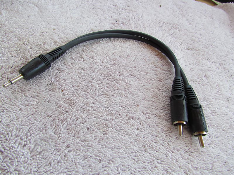 Radio Shack 1/8" Mini Plug To 2-RCA Plugs 6" Cable | Reverb
