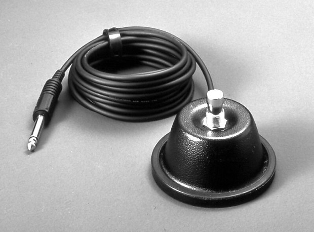 Roland FS-1 Footswitch, Single On/Off Foot Switch | Reverb