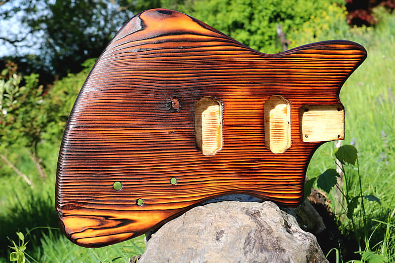 Meteora style " barncaster" body dual HB | Reverb Canada