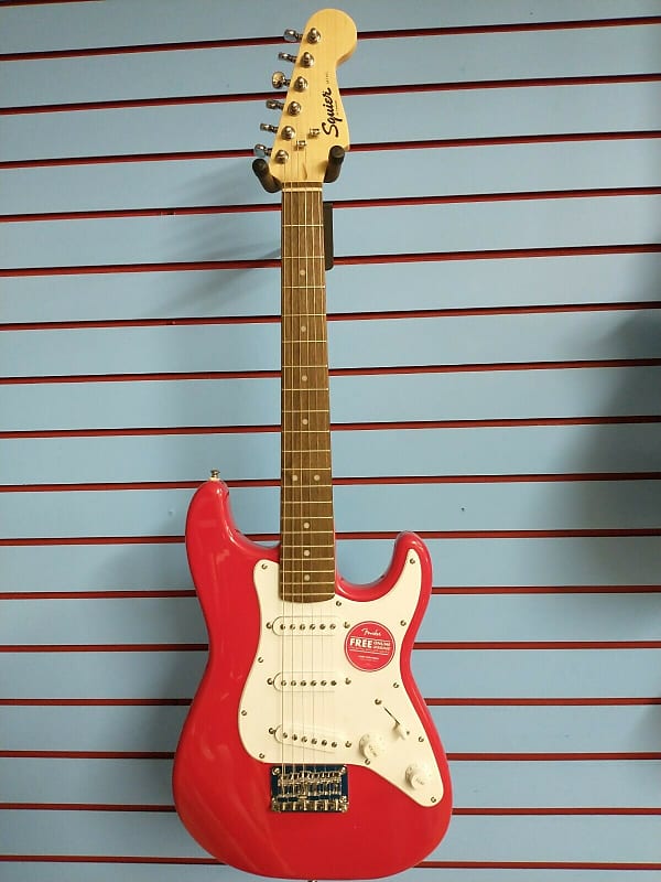 Fender Squier Mini Strat | Reverb