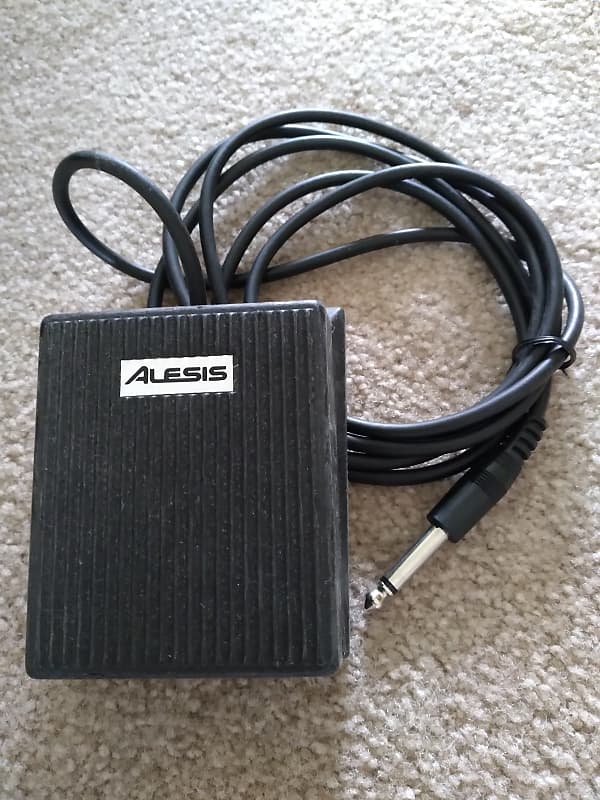 Alesis 93 Foot Switch Made in Italy FATAR Keyboard Sustain | Reverb