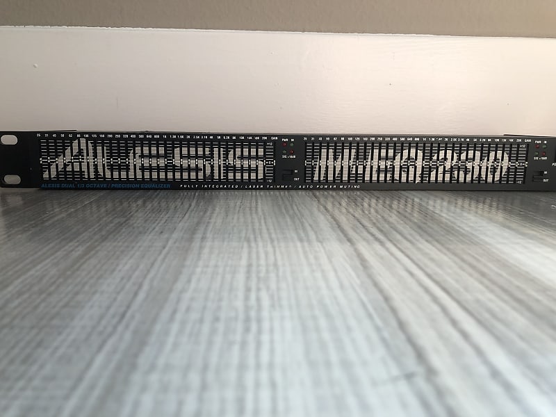 Alesis M-EQ 230 Dual 1/3 Octave Precision Equalizer 1994 - | Reverb