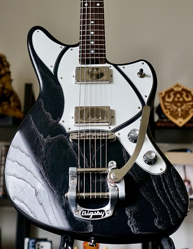 Veritas Custom MiniMaster Satin Black BearCats Roasted Neck | Reverb