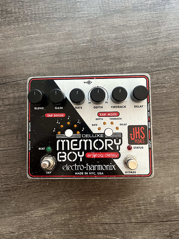 Electro-Harmonix Deluxe Memory Boy 2010 - JHS Mod | Reverb