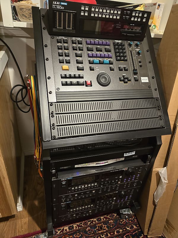 Rack AKAI DR8, 16, DL1500 | Reverb