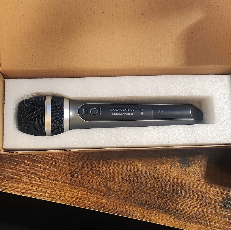 VocoPro Commander HT-3 Wireless Microphone / PR-34 Reciever | Reverb