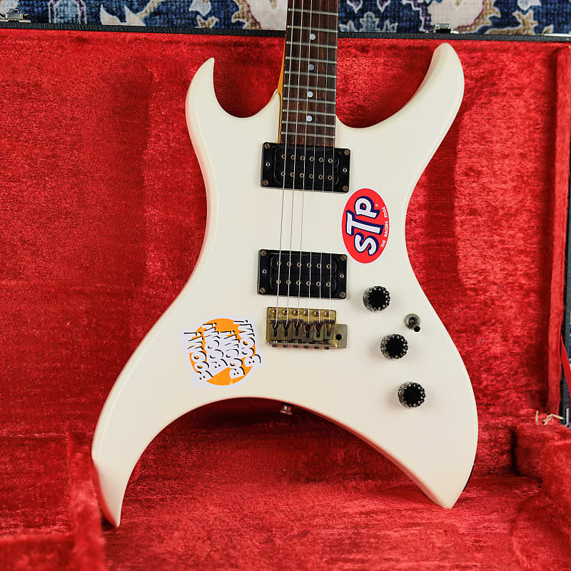 1983 Aria Pro II U-60T Urchin White | Reverb