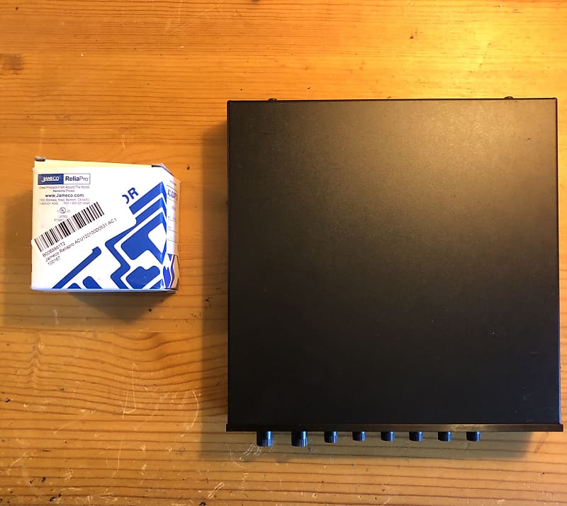 Boss CL-50 Half Rack Compressor-Limiter + Gate with new 15v | Reverb