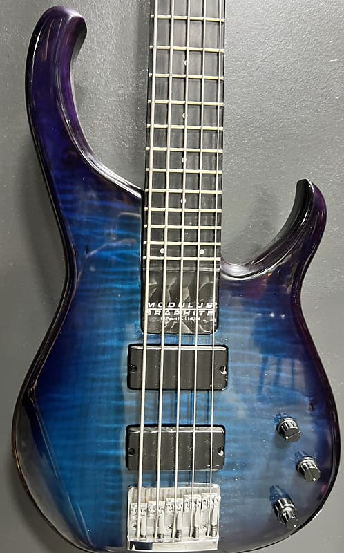 Modulus Quantum 1990 Blue burst | Reverb Canada