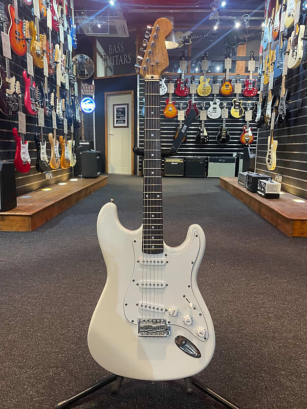 Squier Stratocaster (Modified, White) Electric Guitar | Reverb