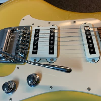 Yamaha SGV-300 Flying Samurai 2000 - Yellow | Reverb