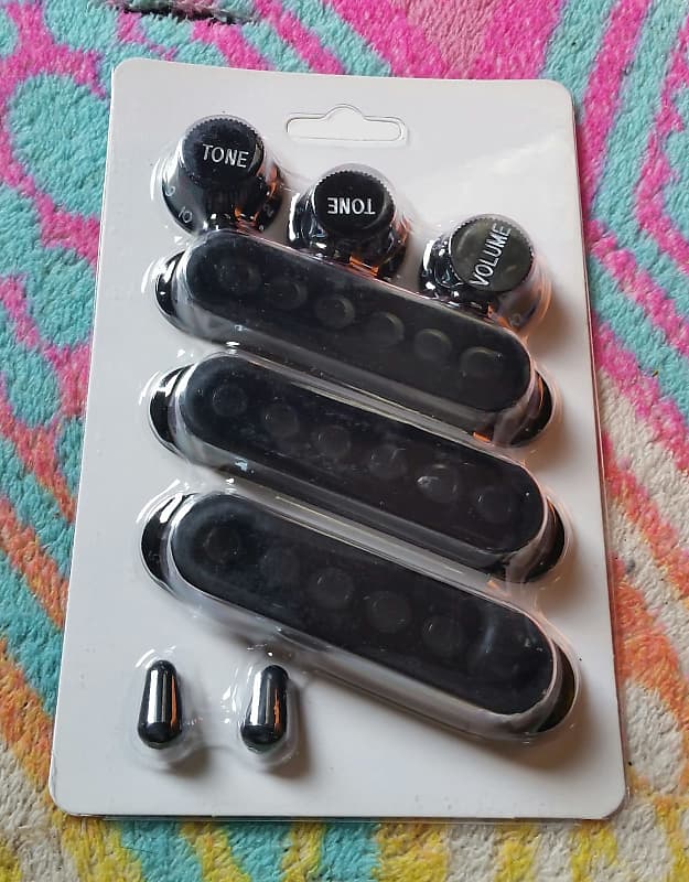 Stratocaster guitar BLACK pickup covers set 52mm + knobs + | Reverb UK