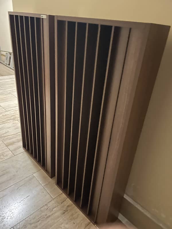 GIK Acoustics Q7D Diffuser (Pair) | Reverb