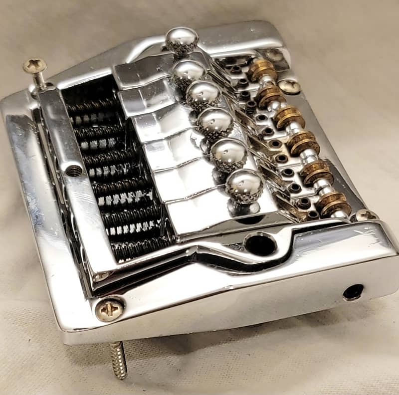 VINTAGE EXC 1987 Accutune, Kahler 2300 Vibrato Bridge! | Reverb