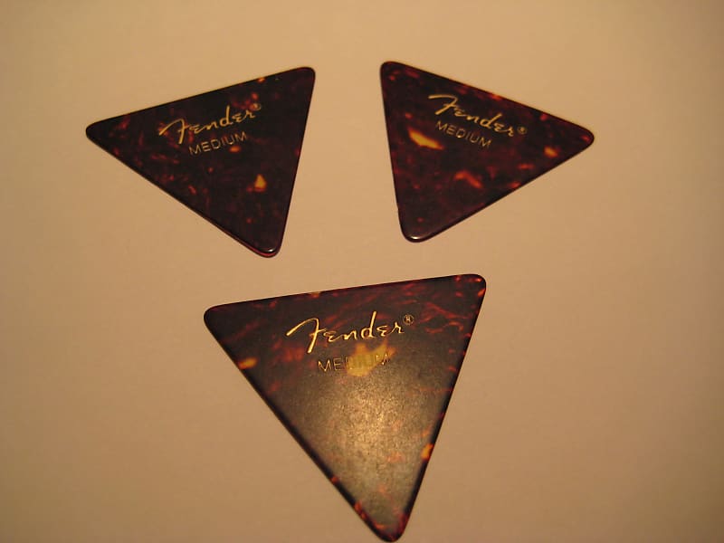 Fender Guitar Picks Large Triangle Tortoise "Old Style" | Reverb
