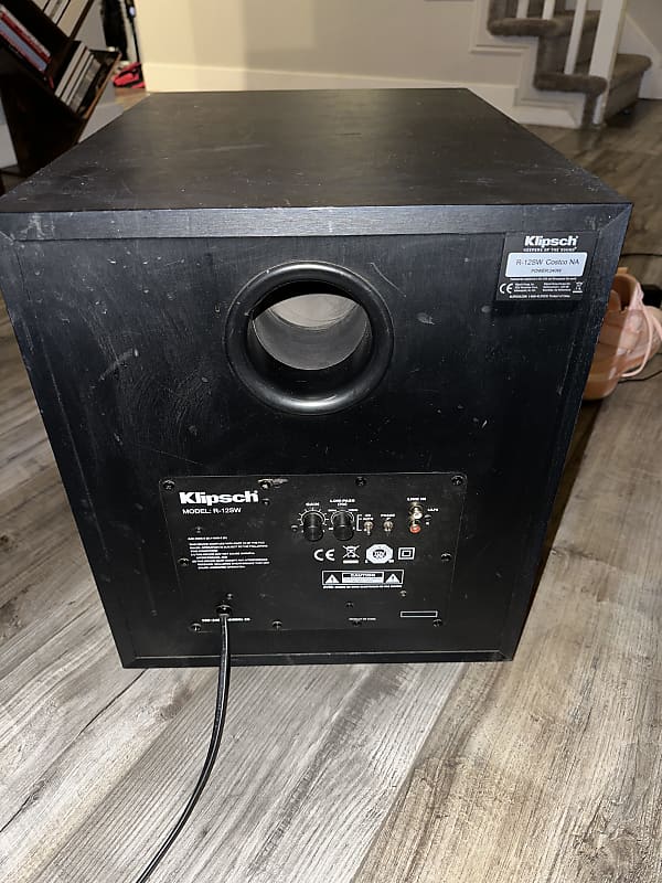 Klipsch R-12SW | Reverb