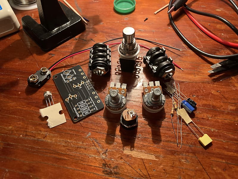 Fuzz Face Modern Kit with PCB, Pots, Jacks | Reverb
