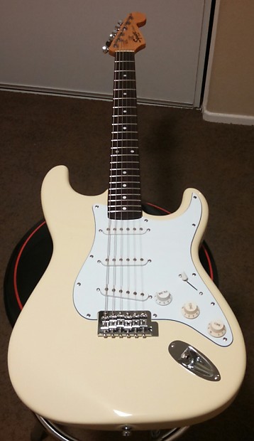 Squier Strat SE Cream | Reverb