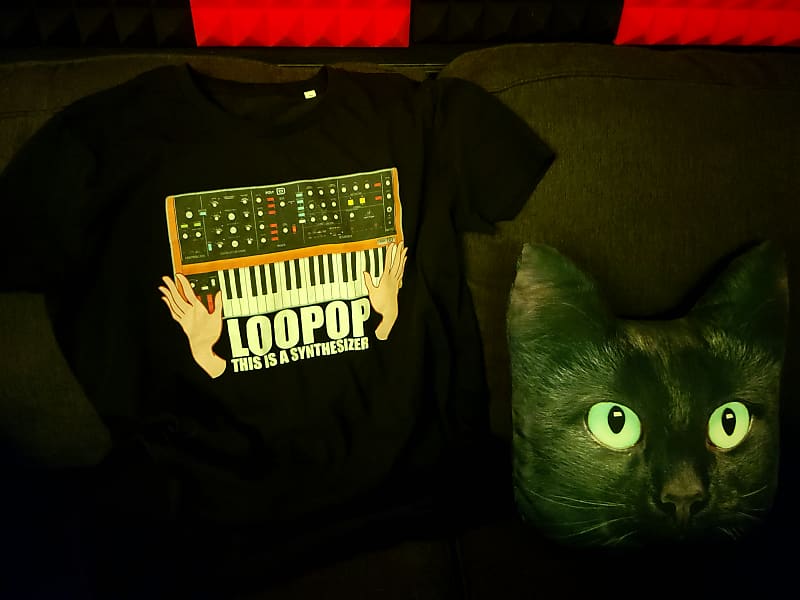 Behringer Poly D Shirt with LOOPOP Large | Reverb