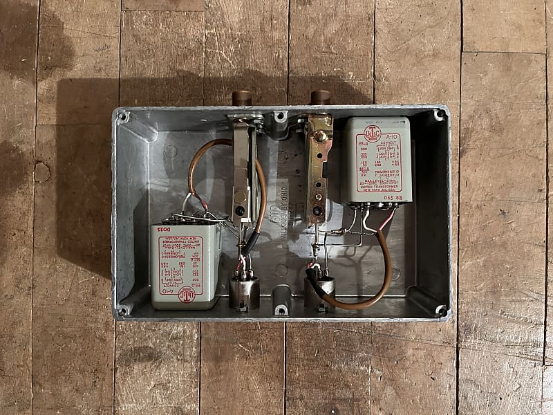 UTC Stereo DI Box | Reverb