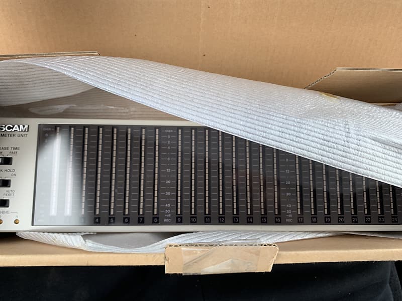 Tascam MU-8824 Meter Bridge / Tascam DA-88 / Tascam RC-848 | Reverb