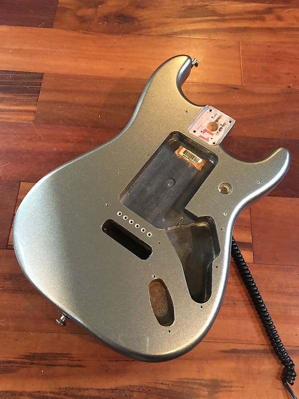 2011 Fender Special Edition Strat Stratocaster Silver | Reverb