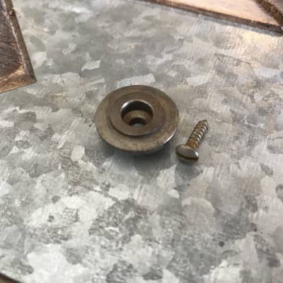 Genuine Fender Bass String Tree/Retainer - 70’s | Reverb