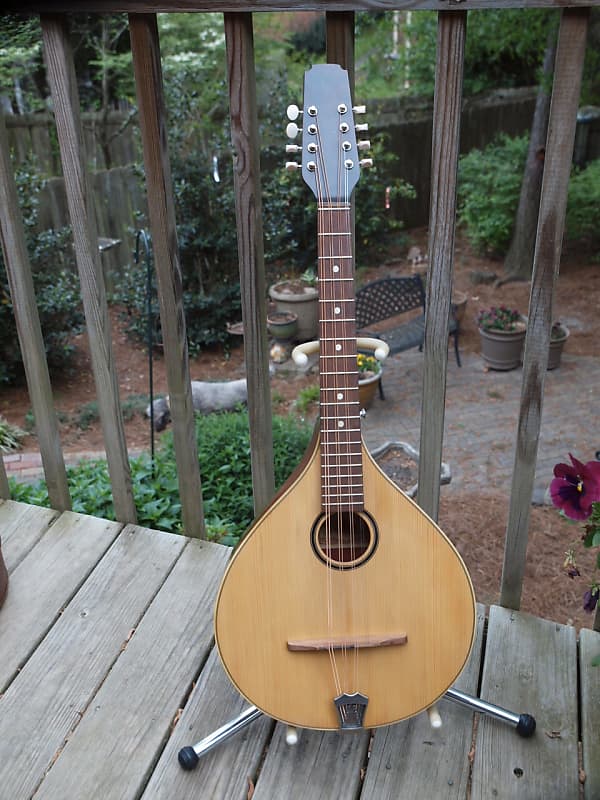 Musikalia Octave Mandolin 2003 Natural Gloss | Reverb